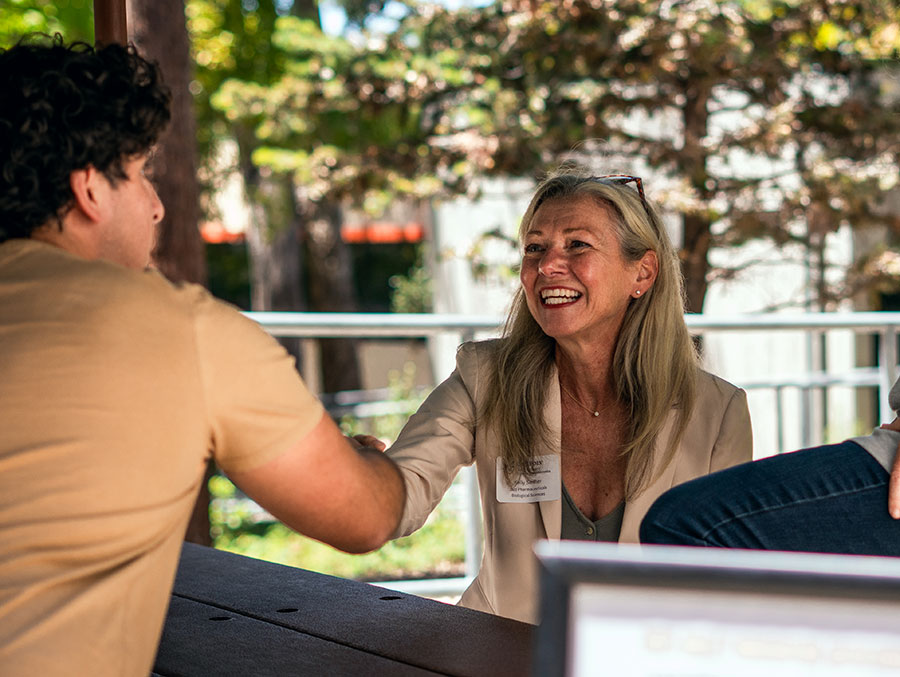 New BAMS Mentorship Program Matches Students and Alumni - Bailey ...