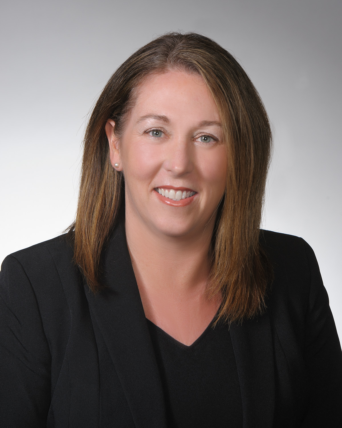 Alumni Advisory Board Member: Lisa Travis - Political Science ...