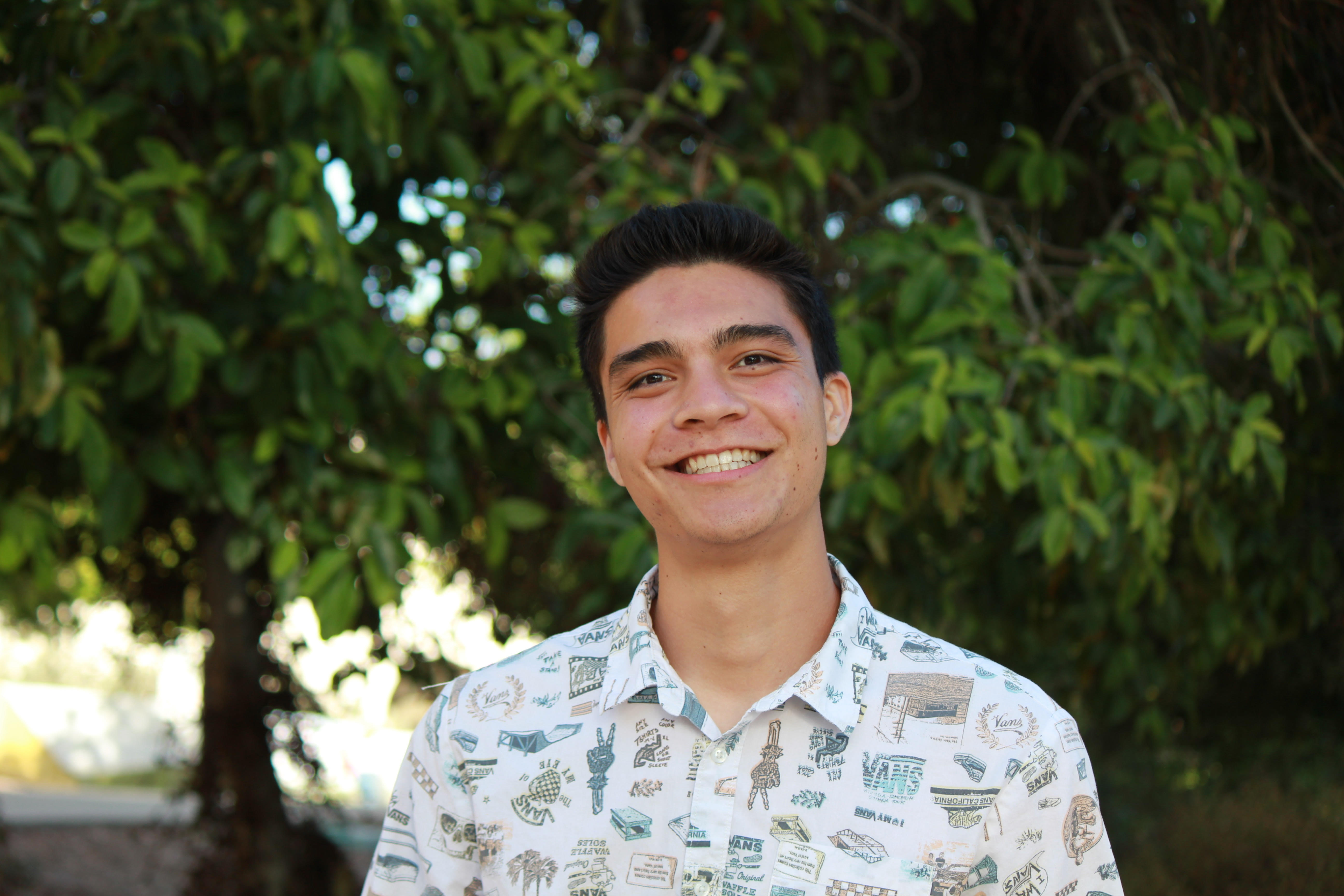 Winner of the Undergraduate Academic Excellence Award: Noa Tuliau ...